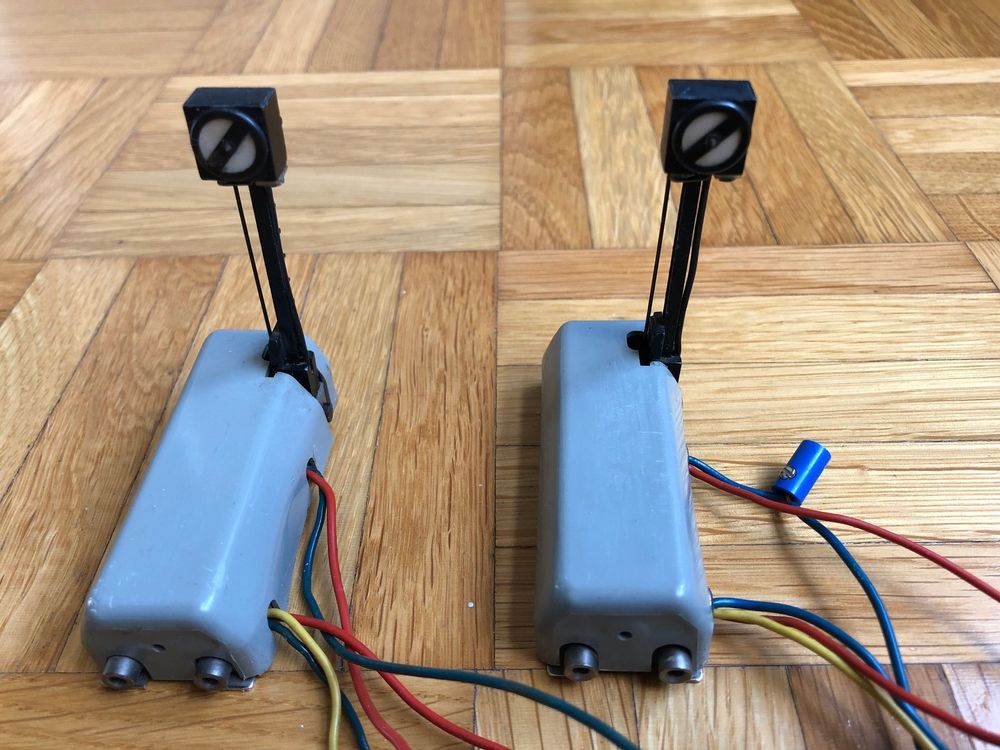 2 Märklin-Gleissperrsignale 7042 | Kaufen auf Ricardo