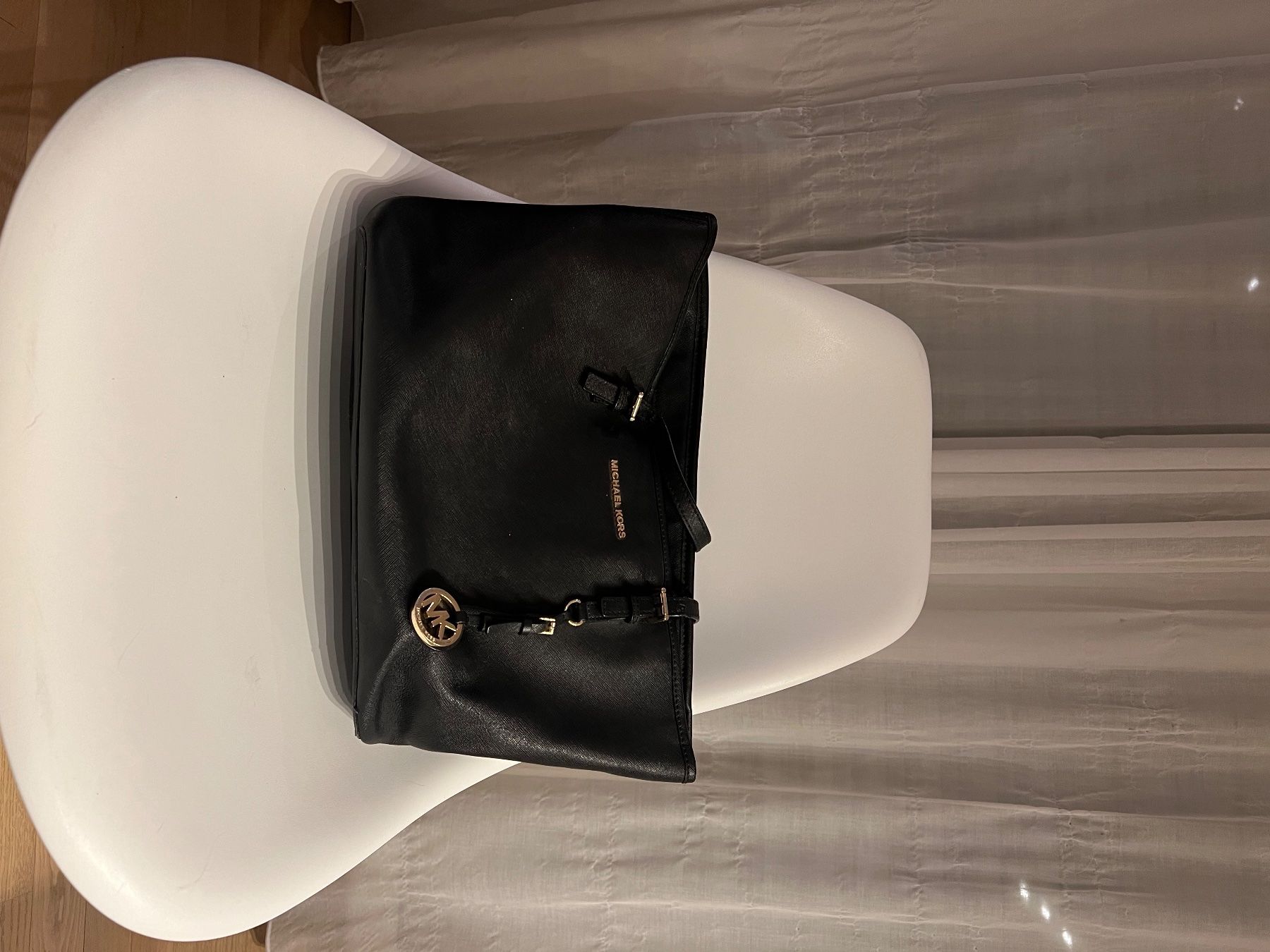 Michael Kors Handtasche - Defekt günstig abzugeben! (Gebraucht) in ...