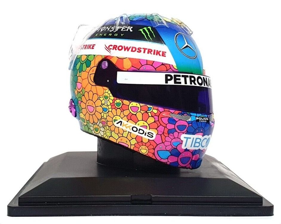 Lewis Hamilton Mercedes AMG Formel 1 Helm 1:5 - Suzuka 2022 | Kaufen ...