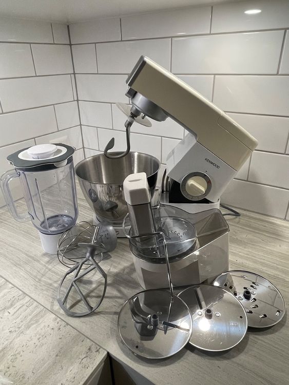 Kenwood KM336 Chef Classic (Gebraucht) in Gersau für CHF 50 – nur Abholung auf Ricardo kaufen