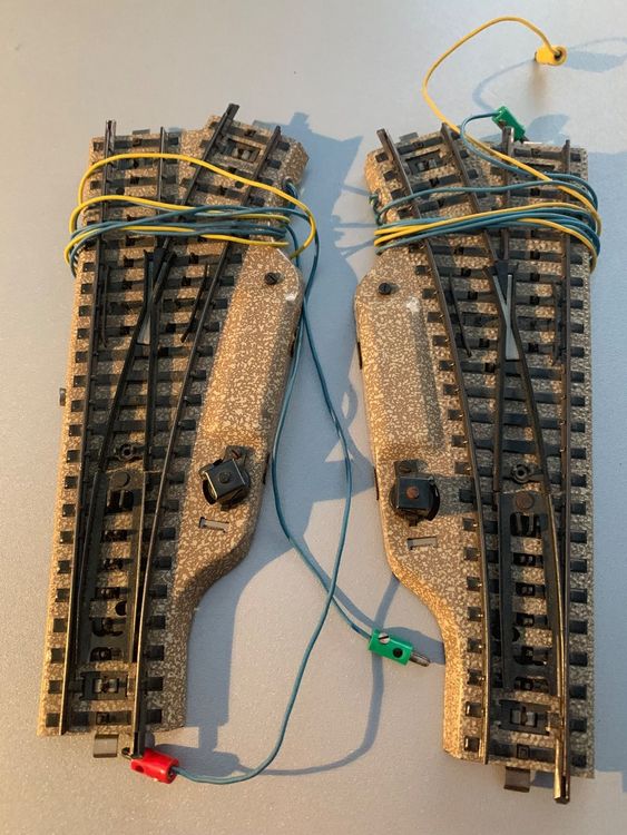 Märklin HO Weichenpaar 1x Nr. 5203L / 1x Nr. 5204R (Gebraucht) in ...