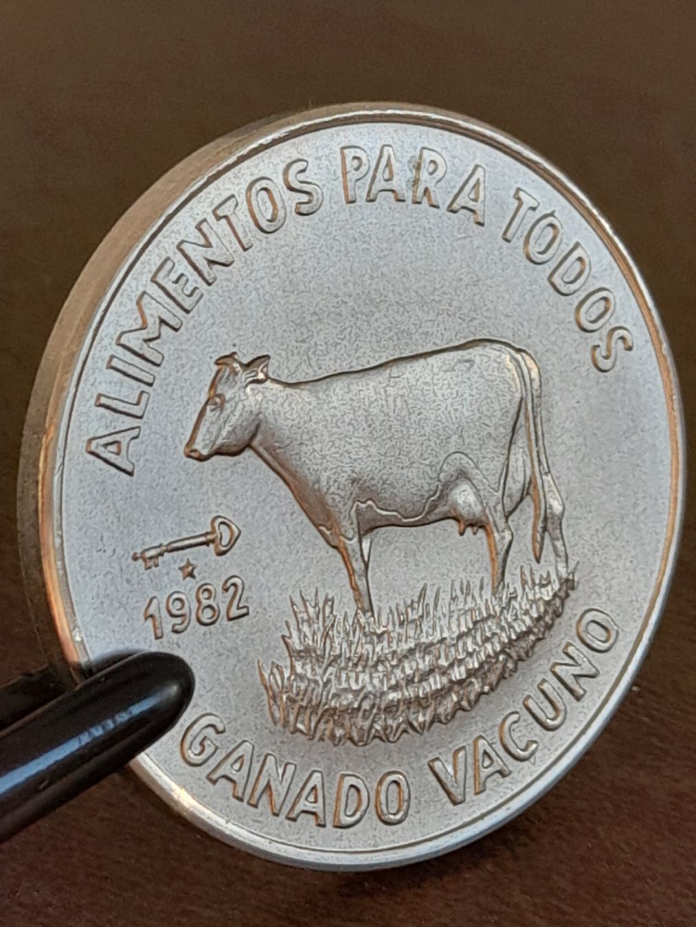 1 Peso 1982 Republik Kuba"Futter für alle Rinder/Sammelstück (Gebraucht ...