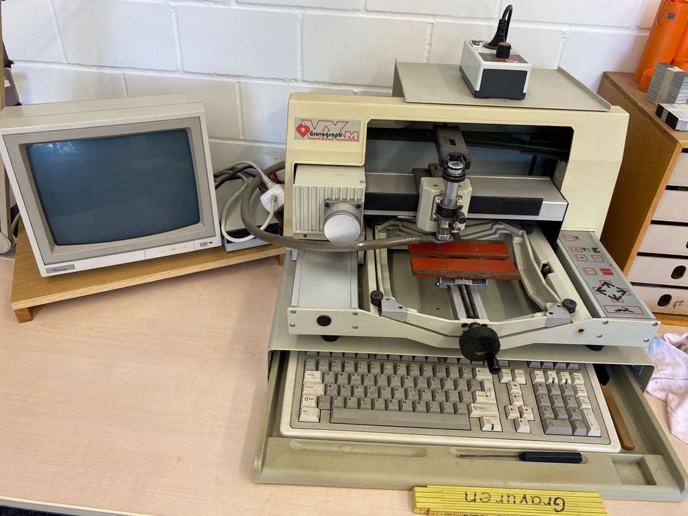 Gravurmaschine Gravograph VMX (Gebraucht) in Full-Reuenthal für CHF 500 ...