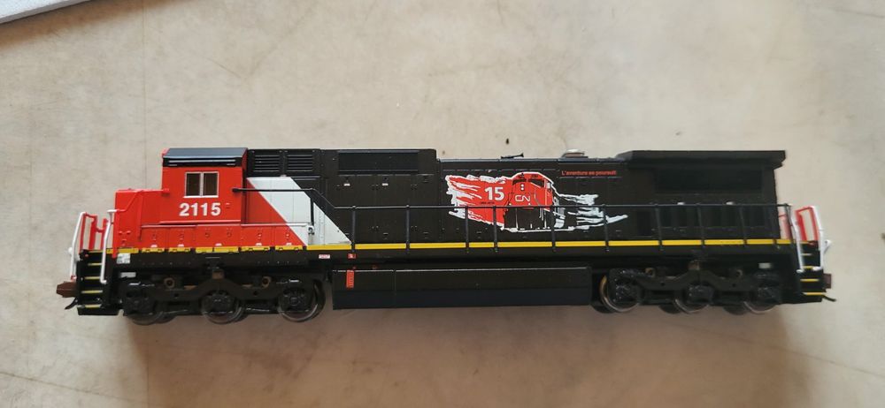 Spur N Atlas Kanada CN Dash 8-40C 2115 Diesellok Neu Ovp | Kaufen auf ...
