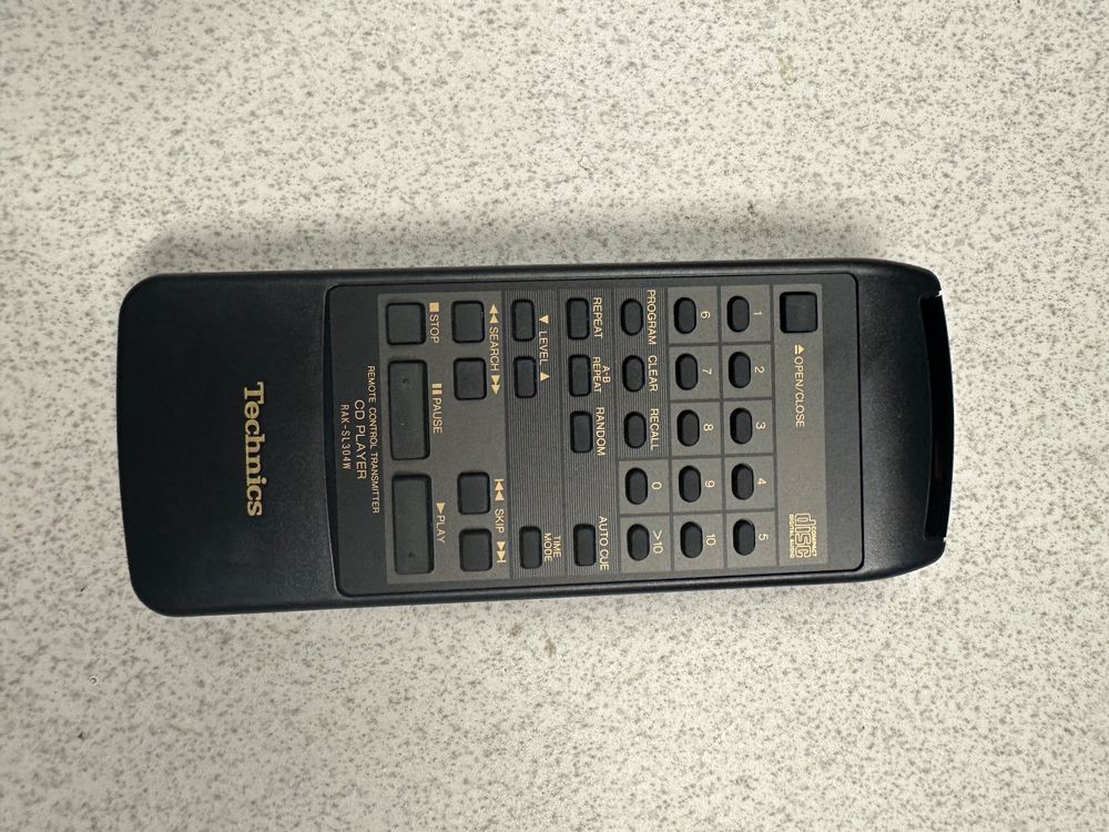 Technics RAK-SL304W Fernbedienung (Gebraucht) in Aarau Rohr für CHF 9 – mit Lieferung auf ...