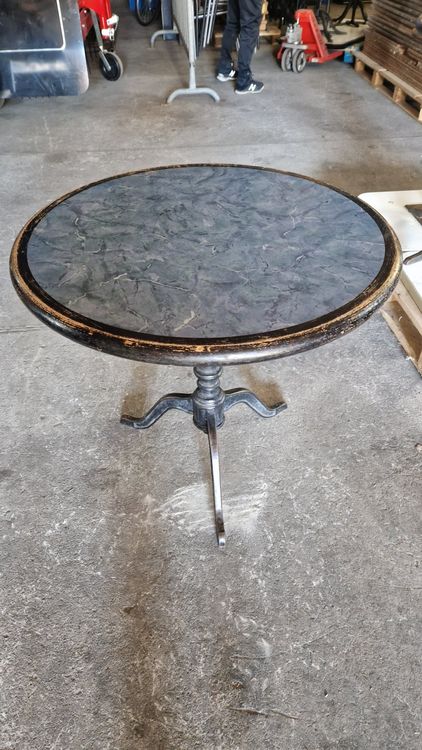 Bistrotisch mit Gusseisenfuss (Gebraucht) in Herisau für CHF 50 – nur Abholung auf Ricardo kaufen