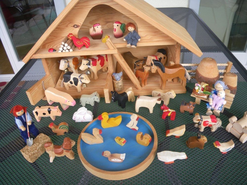 schöner Heidiland- Stall mit Teich (Gebraucht) in für CHF 140 – mit ...