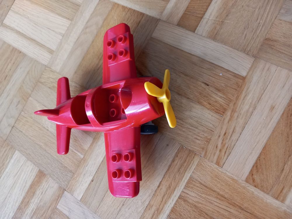 Rotes Lego Duplo Flugzeug für kleine Piloten (Gebraucht) in Zürich für ...