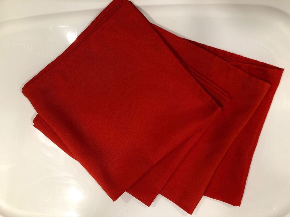 4 rote Stoff Servietten | Kaufen auf Ricardo