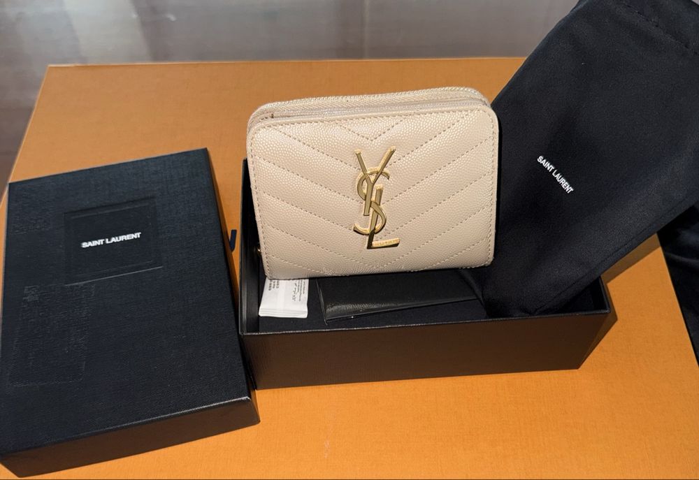 Saint Laurent Portemonnaie Beige, Neuwertig, Top Zustand! (Neu und ...