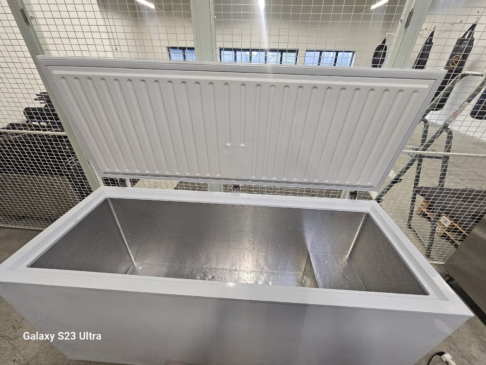 Gastro Hero Tiefkühltruhe TKTR-ECO650N, 550 Liter, Top! (Nuovo (secondo ...
