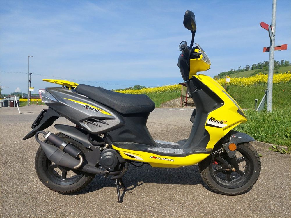 Generic Race GT 50 Roller 45kmh Kat. F gelbes Nummernschild (Defekt) in ...