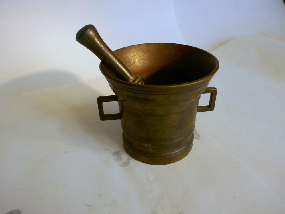 Mörser aus Messing mit Pistill (Gebraucht) in Zürich für CHF 5 – mit ...
