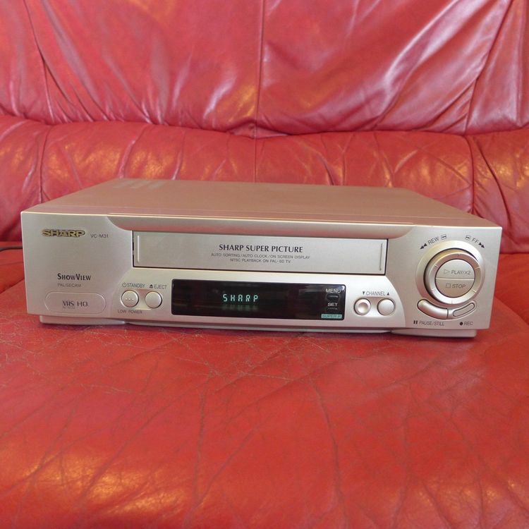 VHS Videorecorder - Sharp VC- M31 (Gebraucht) in für CHF 45 – mit ...
