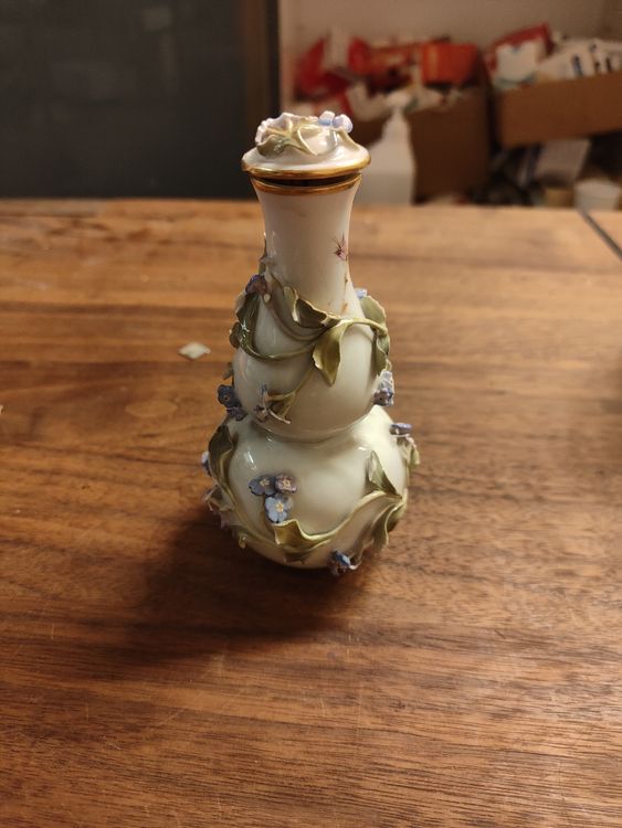 Antikes Porzellan gefäss, Gold verziert, Meissen besch. (Q) (Gebraucht) in Rorschach für CHF 10 ...