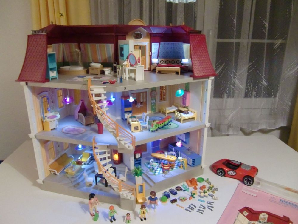 Playmobil Villa mit Licht + Einrichtung | Kaufen auf Ricardo