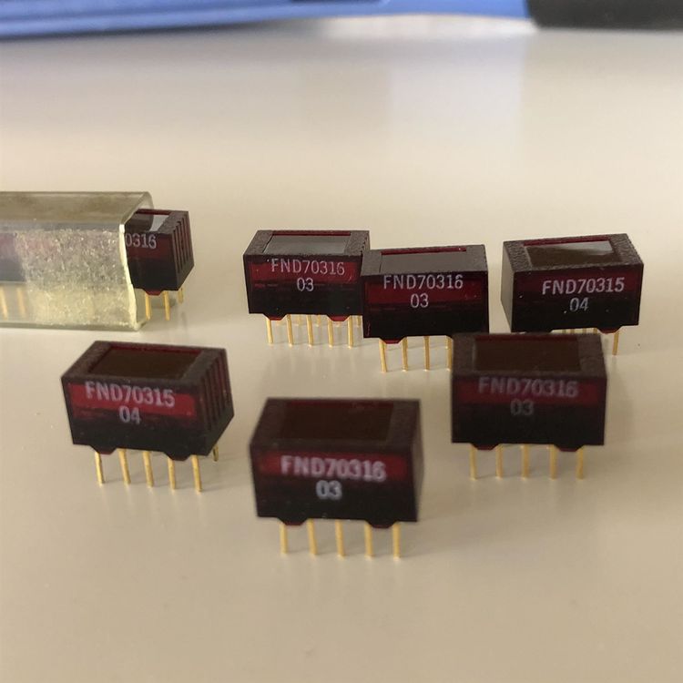 7-Segment Anzeige FND70 mit IC F9368DC (Neu und originalverpackt) in ...