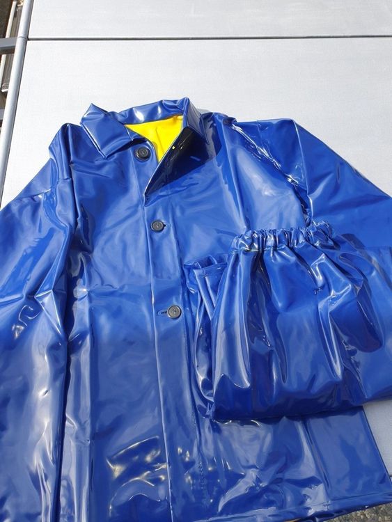 LATEX PVC VINYL FETISH Pyjama (Neu (gemäss Beschreibung)) in Bevaix für ...