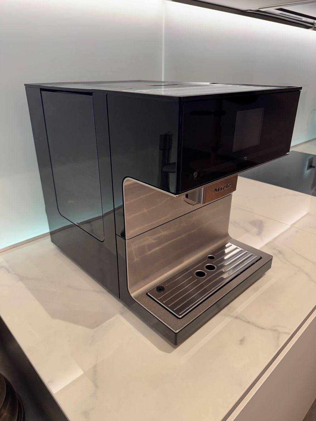 Machine à café automatique Miele CM 7550 CH – À réparer (Défectueux) à ...