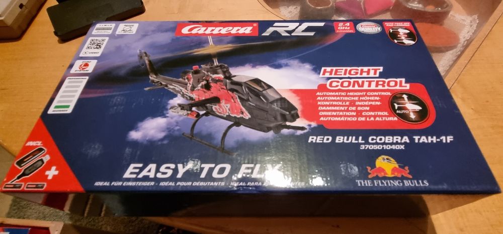Carrera Rc Red Bull Cobra TAH-1F (Gebraucht) in Wädenswil für CHF 11 ...