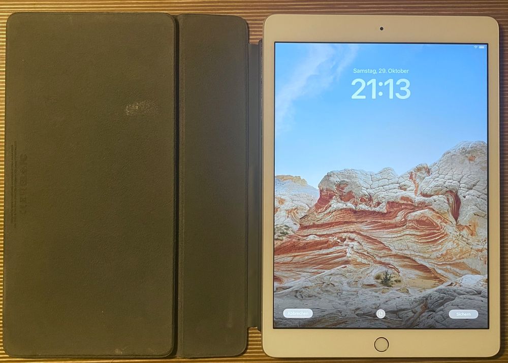 iPad 7. Generation mit Smart Keyboard | Kaufen auf Ricardo