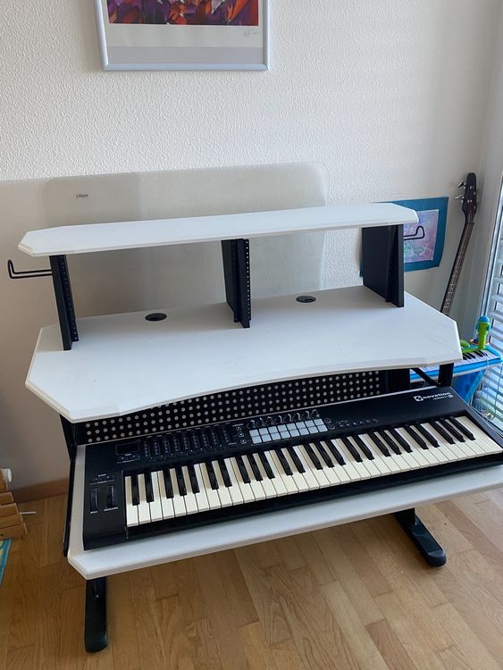 Musik Producer Pult Millenium SD-120 W StudioDesk (Gebraucht) in Basel ...