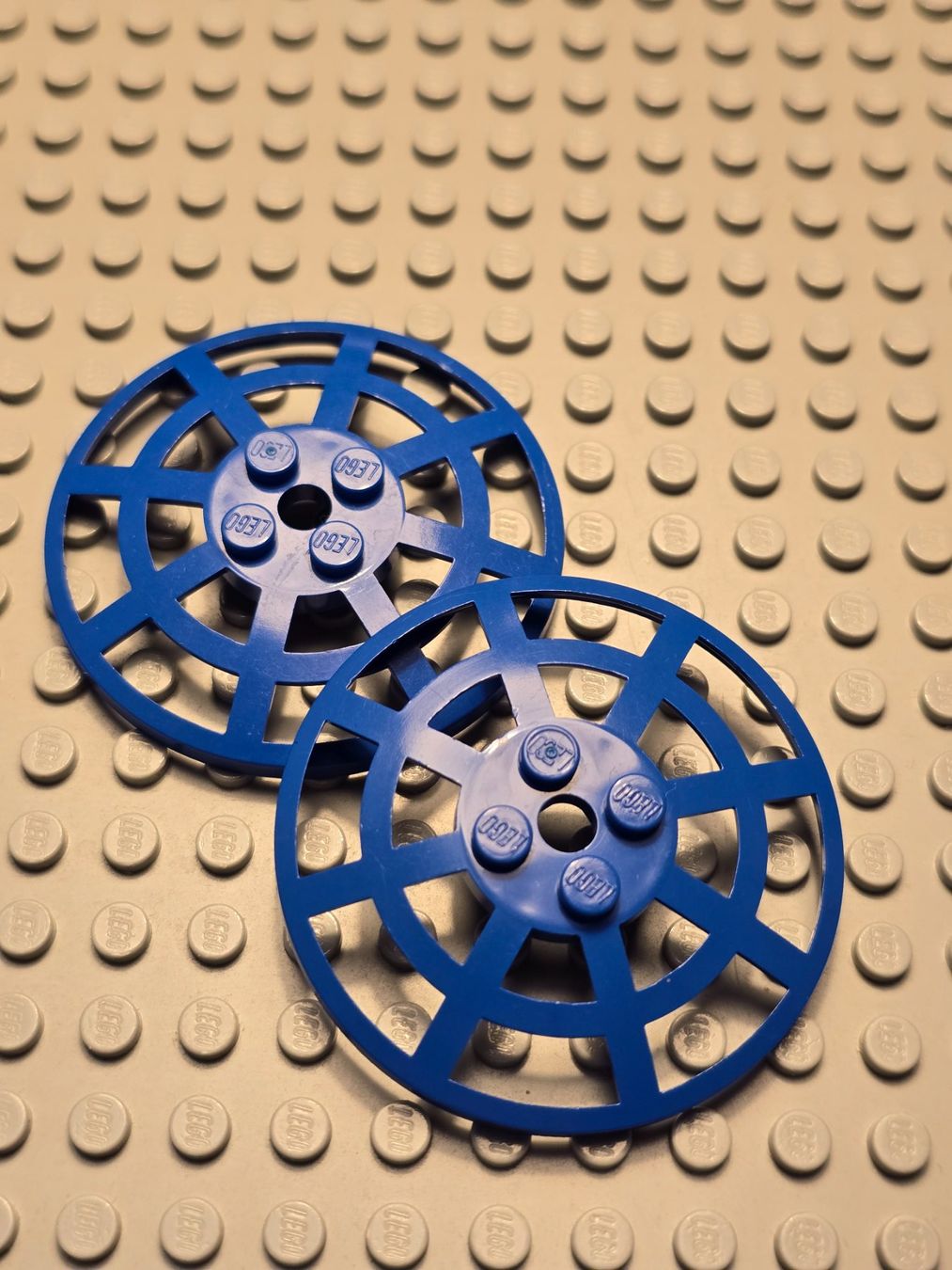 Lego 2x System Radar 6x6 (4585) (Gebraucht) in Basel für CHF 1.7 – mit ...