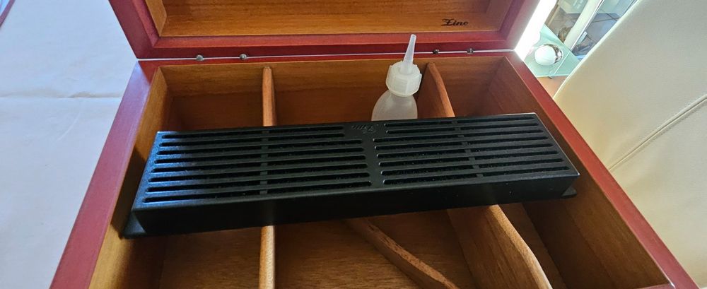Humidor ZINO (Gebraucht) in bellach für CHF 120 – nur Abholung auf ...