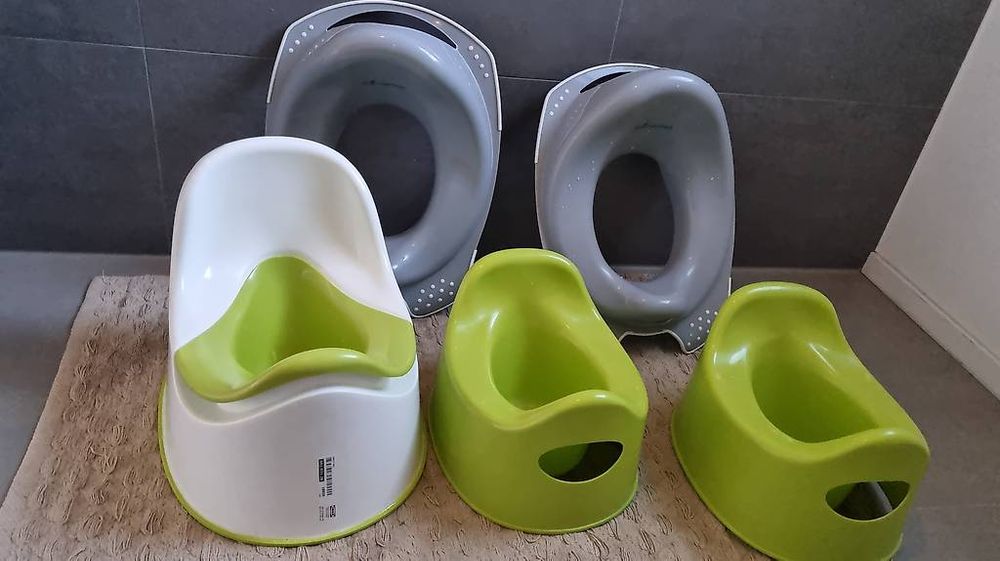 Pots divers/assise toilette (D'occasion) à Bussy FR pour CHF 1 ...