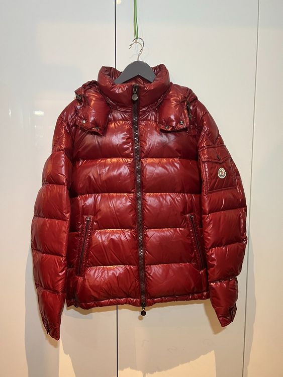 Moncler Daunenjacke Maya Gr. 4 dunkelrot (Gebraucht) in für CHF 350 ...