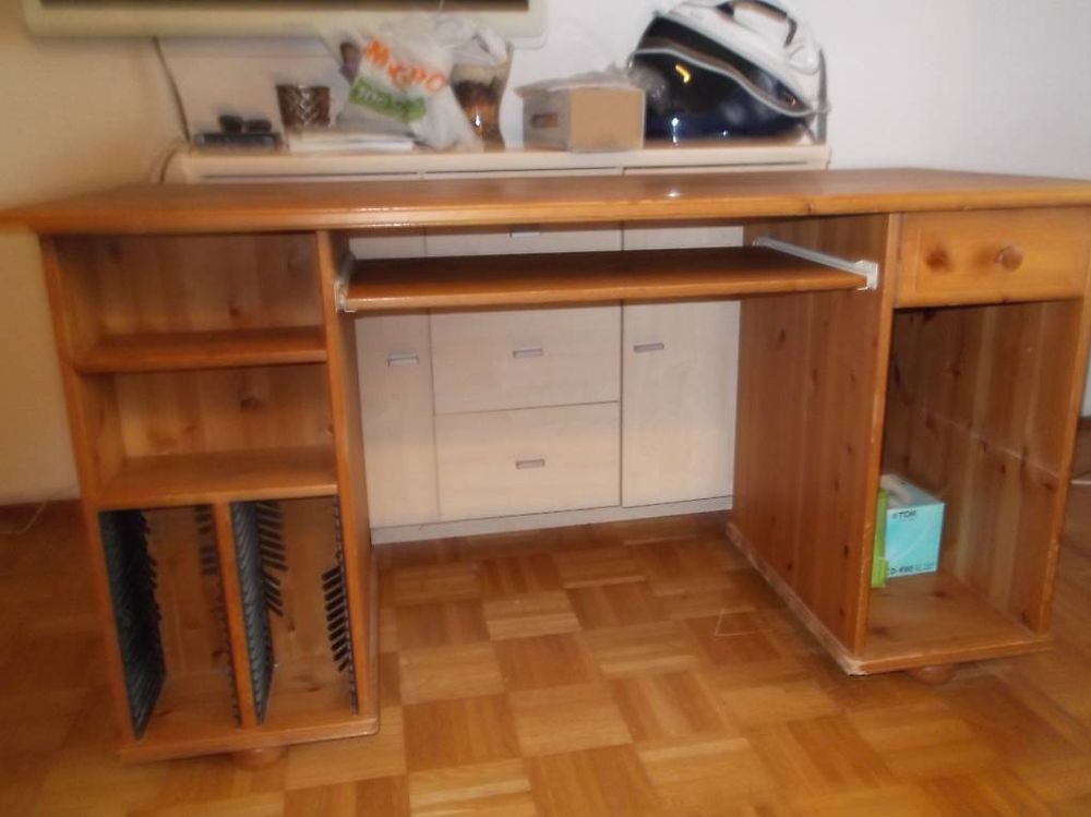 Computertisch (Gebraucht) in Gümligen für CHF 30 – nur Abholung auf ...