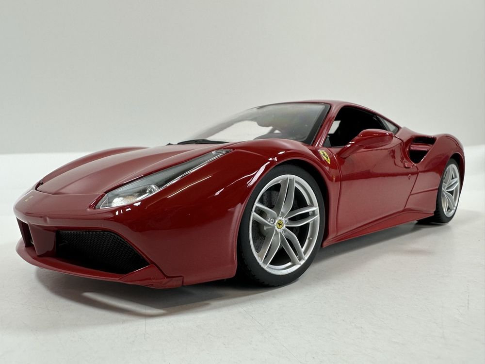 Ferrari 488 GTB 1:18, inkl. OVP, BBURAGO (Neu (gemäss Beschreibung)) in ...