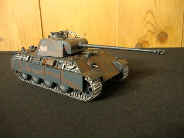 1:35 MINICHAMPS / Deutscher Panzer IV Panther 304 / 2.Wk. (Gebraucht ...