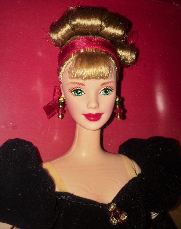Barbie Puppe Winter Splendor 1998 (Neu und originalverpackt) in Flawil ...