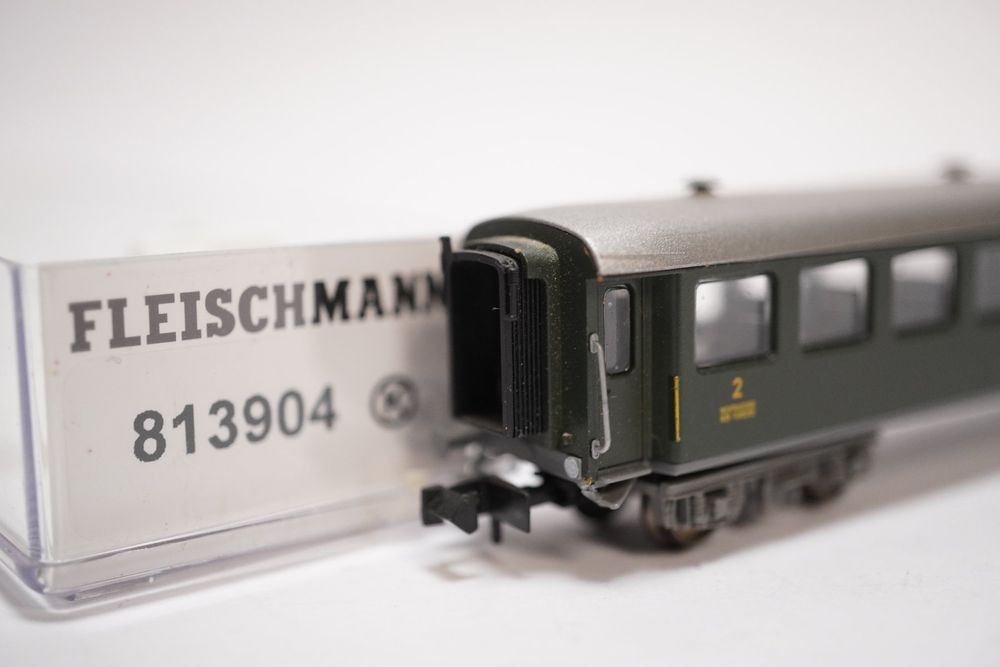 e32 Fleischmann 813904 SBB Personenwagen B | Bastelware (Gebraucht) in ...