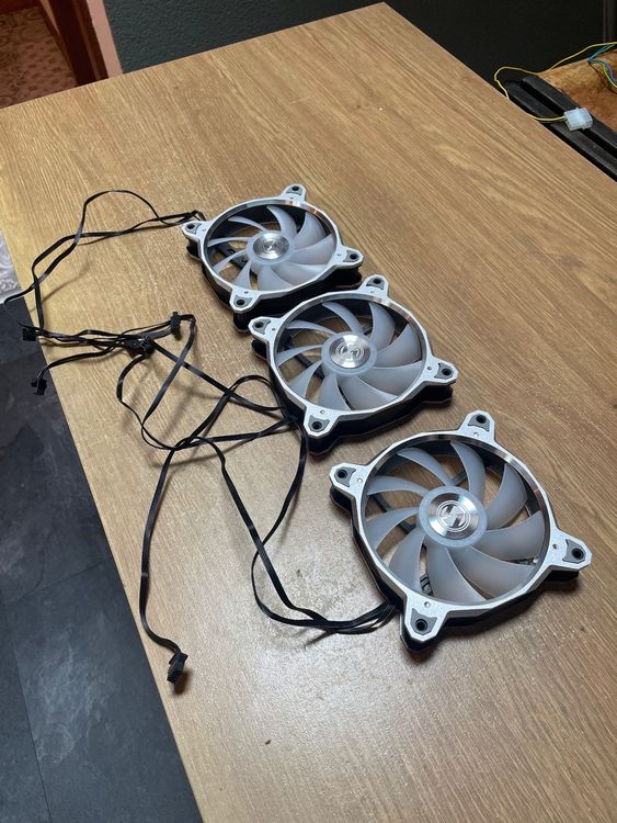 Ventilateurs PC Lian-li RGB | Kaufen auf Ricardo