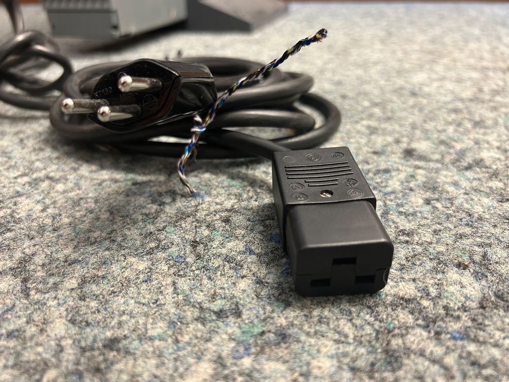 Sicomec USV Anlage mit 3000VA - Notstromversorgung Server (Gebraucht ...