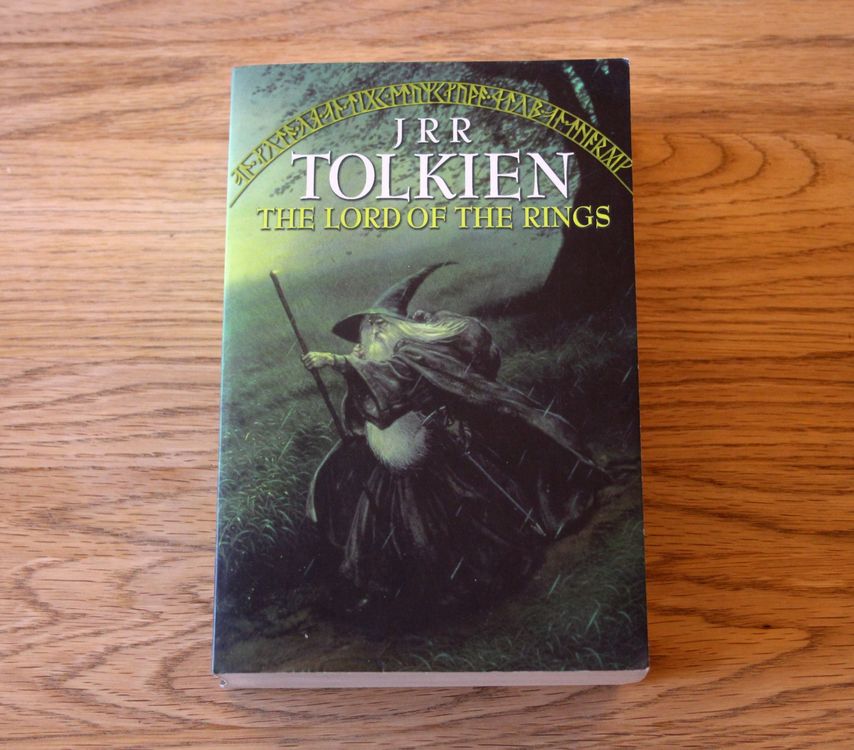 J.R.R. Tolkien Collection (Gebraucht) in Thörishaus für CHF 47 – mit ...