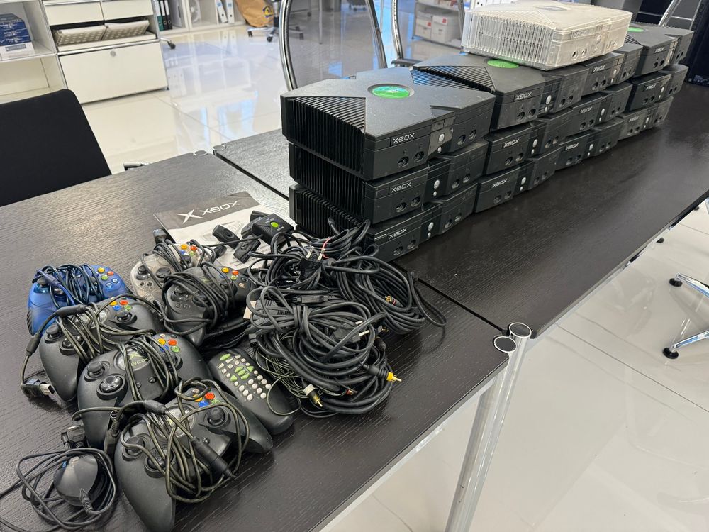 13 Stk. X-Box Xbox Konsole 1. Generation / LOT / Konvolut X (Defekt) in ...