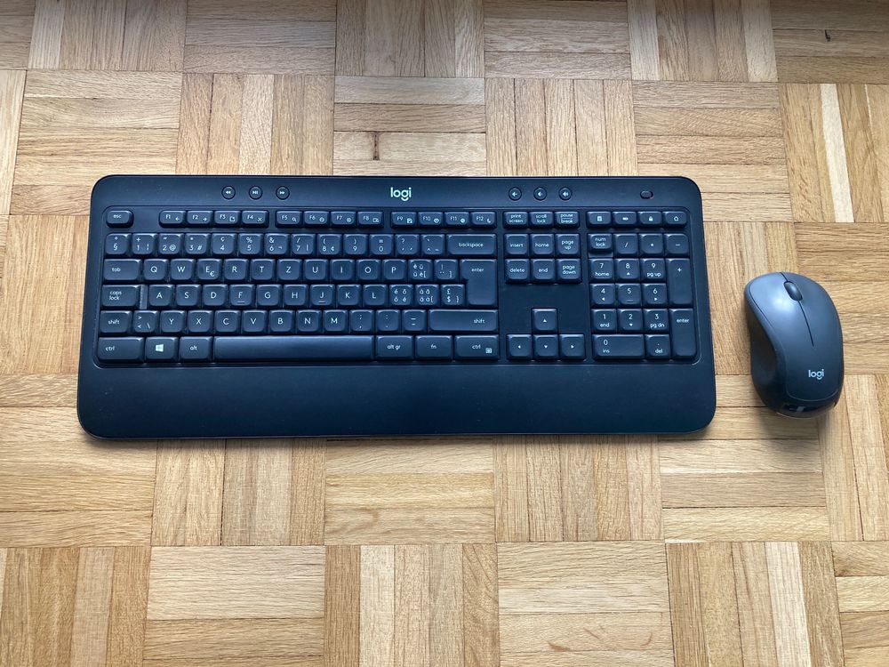 Logitech K540 Bluetooth Tastatur und Maus M310 CH-Layout (Gebraucht) in ...
