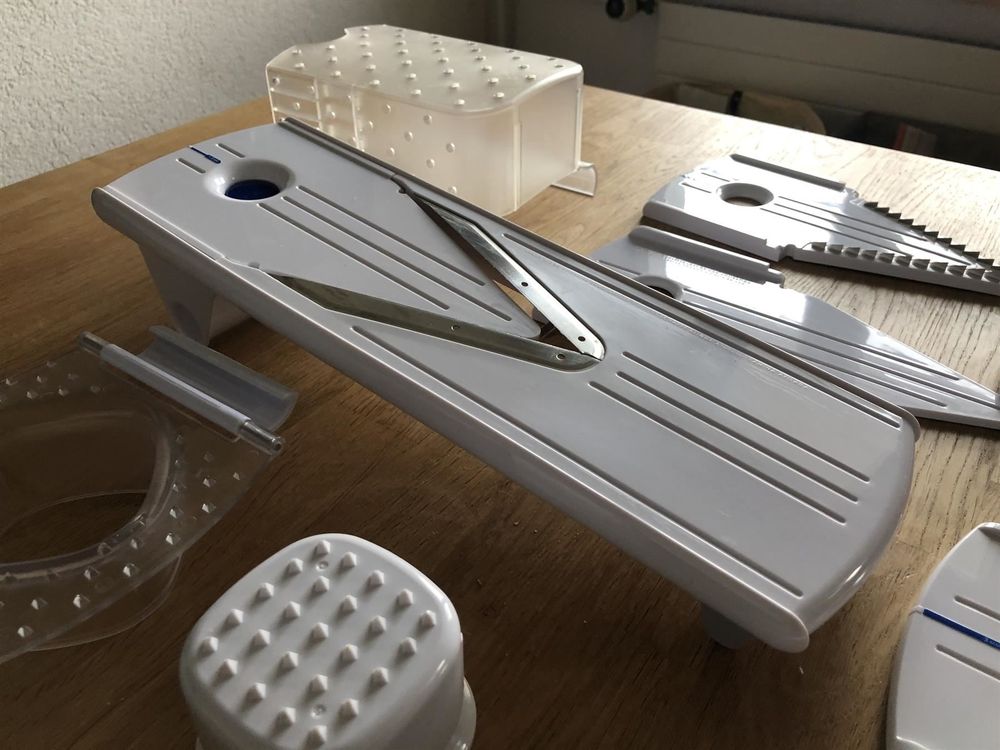 Küchen- Obst Gemüse Raspel Zyliss Gerät (Gebraucht) in Weggis für CHF ...