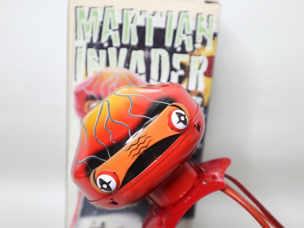 Roboter Martian Invader Alien Monster Run for your life | Kaufen auf ...