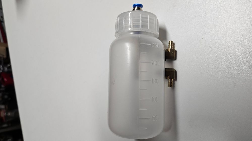 UAT TANK jet | Kaufen auf Ricardo