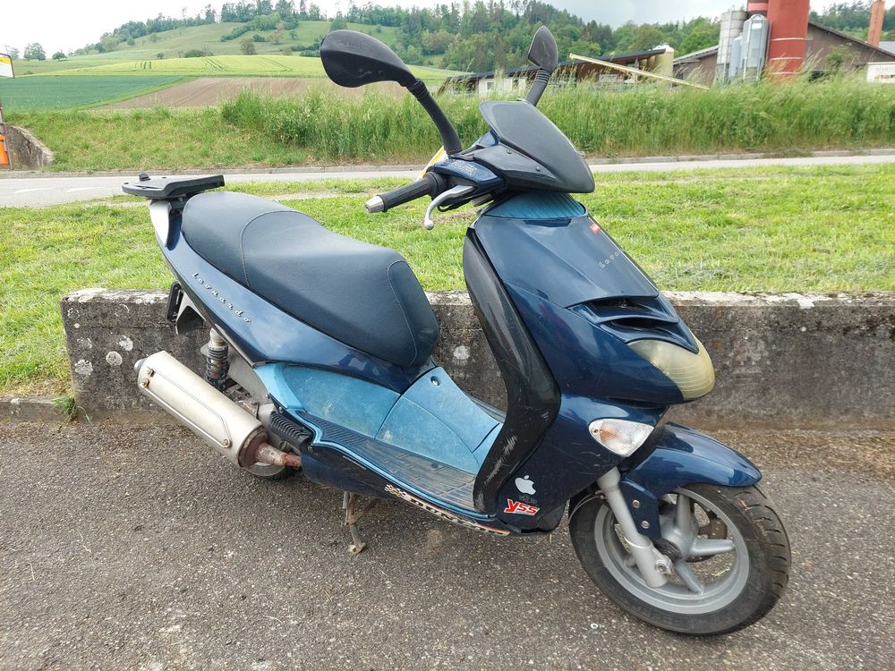 Aprilia Leonardo 250 Roller Scooter mit Windabweiser (Defekt) in ...