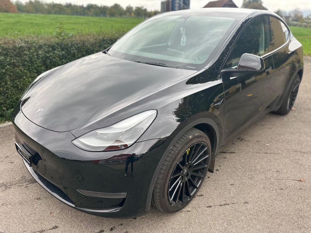 Verwunderlich Tesla Model Y Gebraucht Ebenbild