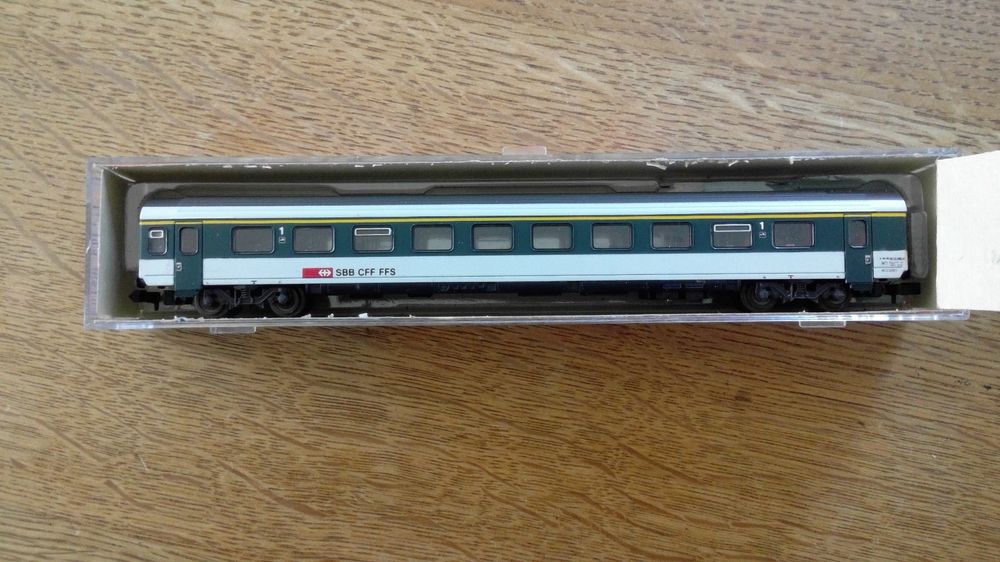 Roco 24274 SBB Personenwagen EW IV, 1. Kl., grün-steingrau (Gebraucht ...