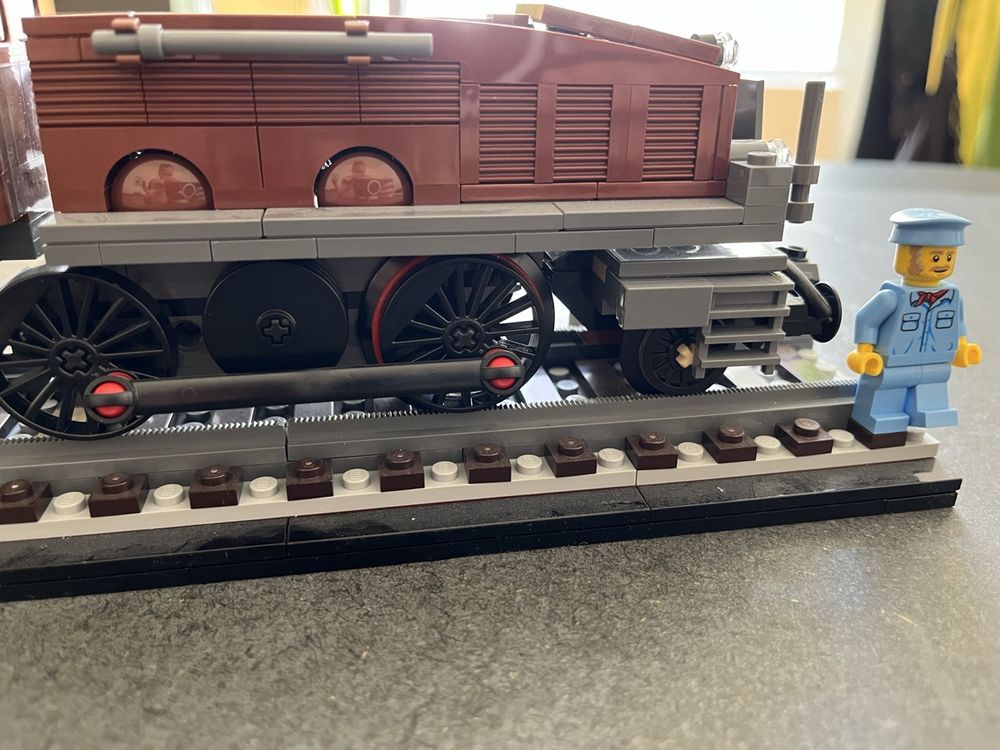 LEGO Creator Expert Lokomotive Krokodil (Gebraucht) in Bern für CHF 89 ...