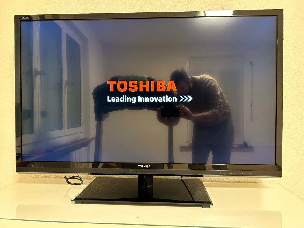 Fernseher TV Toshiba LED/LCD 46" | Kaufen auf Ricardo