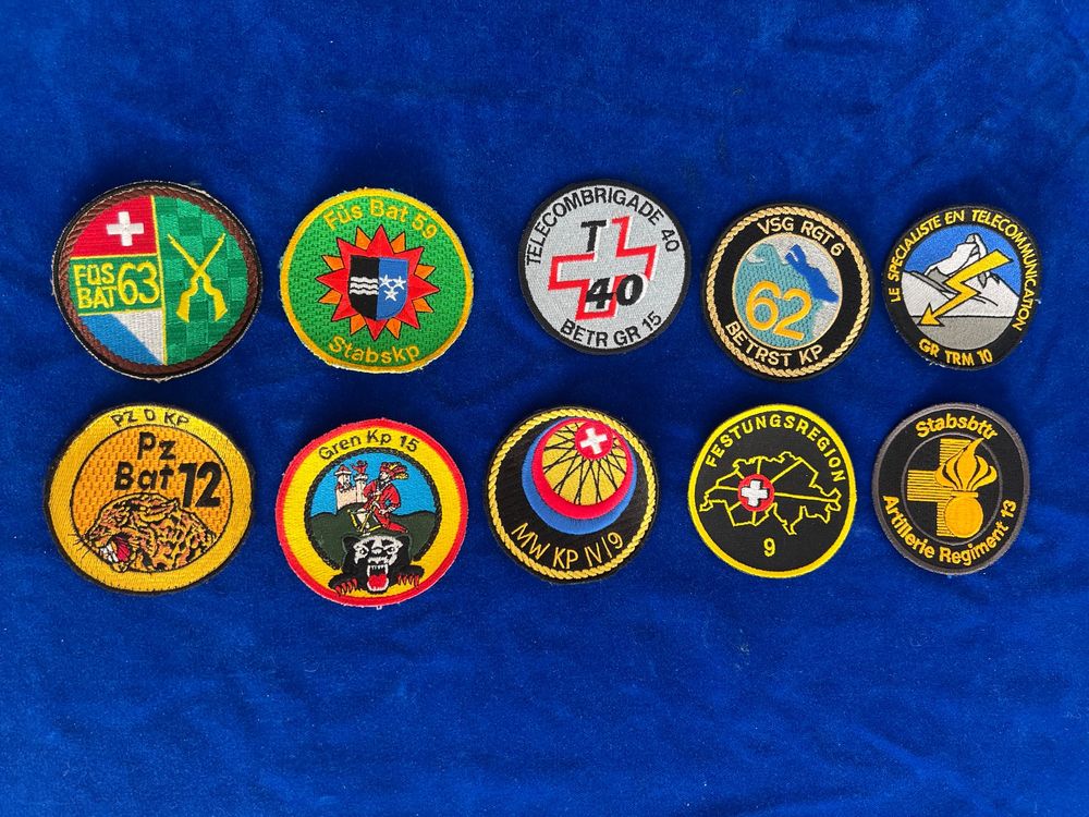 10 Abzeichen / Badges Schweizer Armee (KoA42) (Gebraucht) in ...