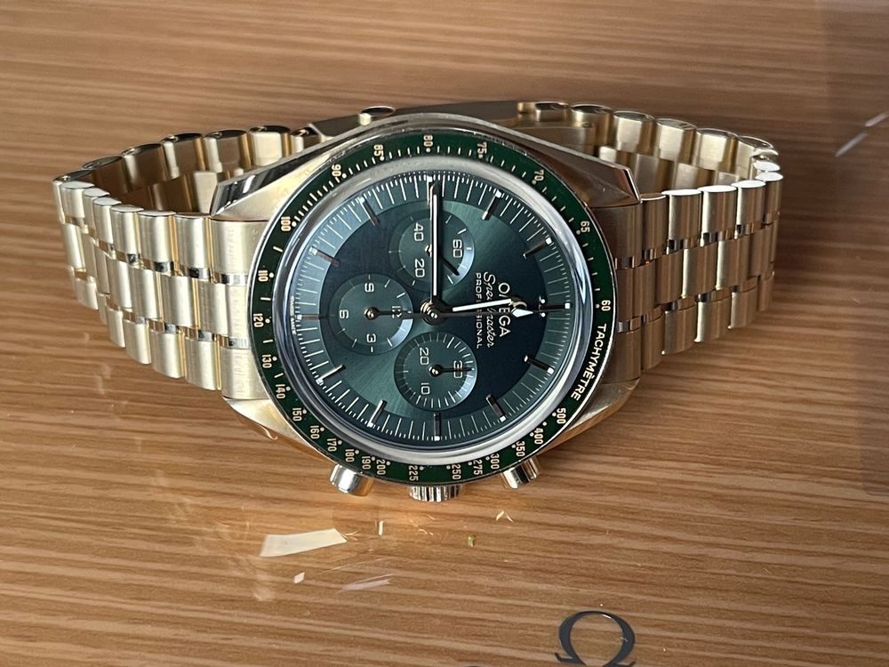 Omega Speedmaster yellow gold green dial - full set | Kaufen auf Ricardo